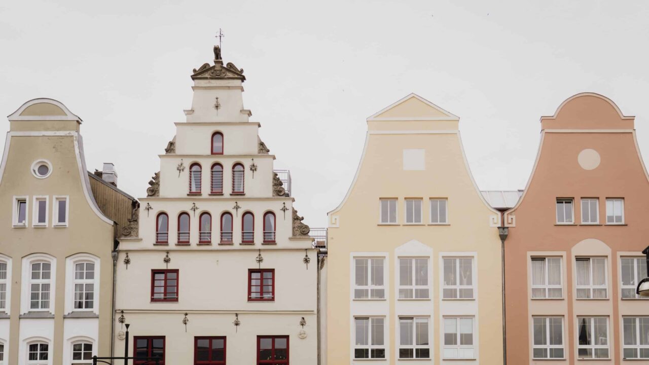 When To Shoot in Landscape and When To Shoot in Portrait Orientation ...