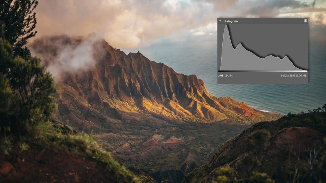 How to Read a Histogram | Learn Photography by Zoner Photo Studio