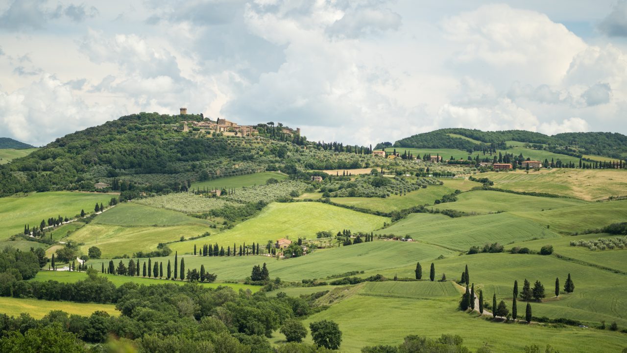 How To Take Creative Landscape Photos: Tips on Composition, Lighting ...